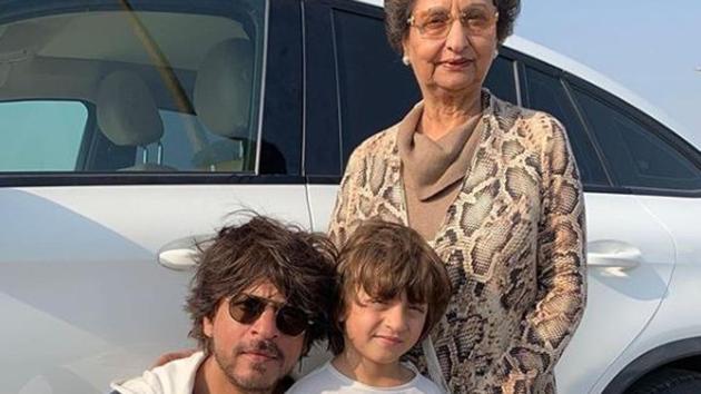 shahrukh khan abram mother