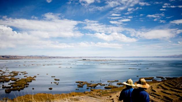 Photos: Lake Titicaca, once an Andean deity, faces pollution threat ...
