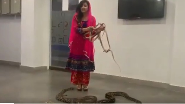 Pakistani singer threatens PM Modi with snakes and crocodiles, fined ...