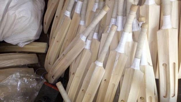 ‘Tough deliveries’ from J&K keep bat makers on tenterhooks | Hindustan ...