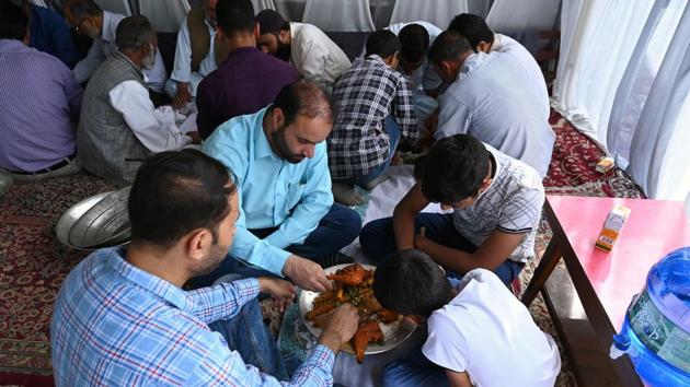 Photos: Under lockdown, Kashmir trims its lavish weddings | Hindustan Times