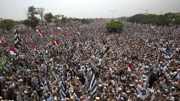 Time to get rid of PM Imran’s fake govt, say Pak Opposition leaders at ...