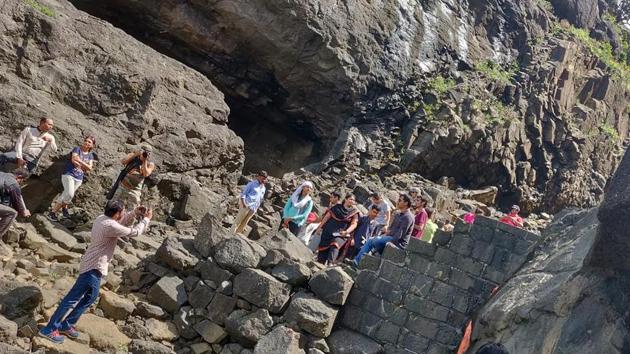 PHOTOS: A scenic trek to the ancient Naneghat Pass and Caves ...