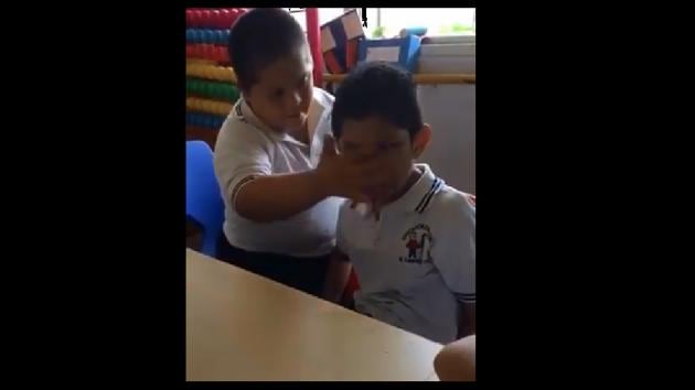 Boy’s empathetic gesture towards his classmate wins Internet. Watch ...