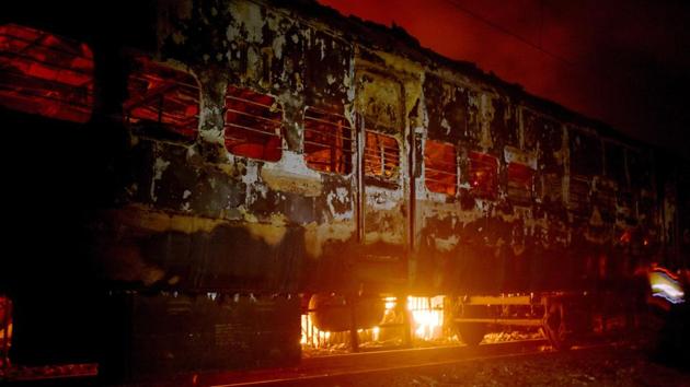 Train services between West Bengal and Northeast suspended | Latest ...