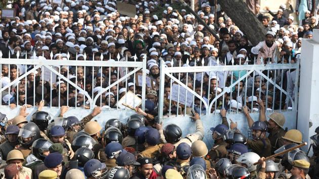 Photos: CAA protests spread to campuses in India after Jamia and AMU ...
