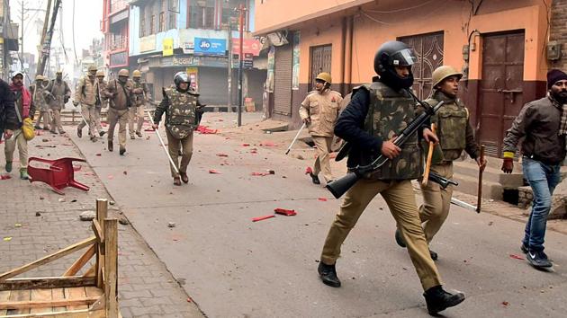 Photos | Anti-CAA stir: Violence continues as death toll mounts to 21 ...