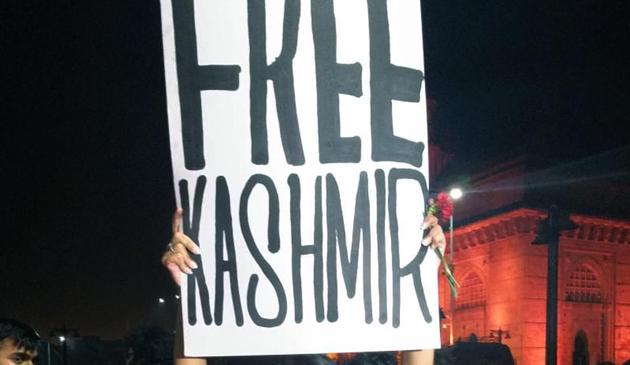 Row over Jammu and Kashmir poster at Mumbai’s Gateway protest | Latest ...