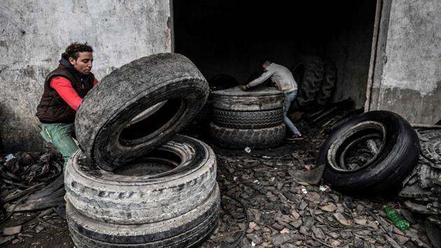 Photos: An Egyptian village turning a profit on used tyres | Hindustan ...