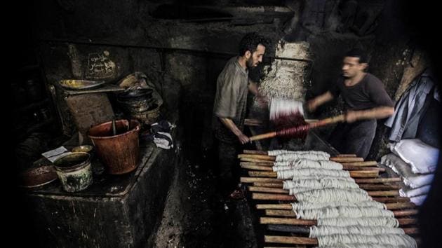 Photos: A dip into an old Cairo craft at a century old dye-workshop | Hindustan Times