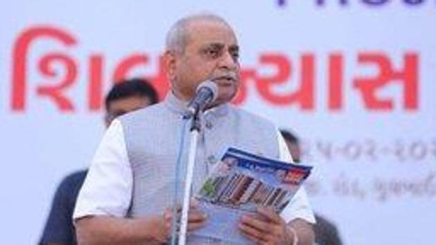 In Gujarat assembly, Cong MLA offers dy CM Nitin Patel CM post if he ...