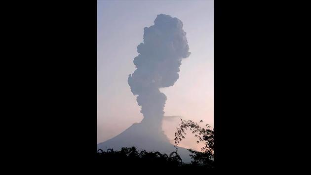 Photos: Mount Merapi erupts, spews massive ash cloud | Hindustan Times