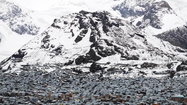 Photos: The women who scavenge for gold at the top of the world ...