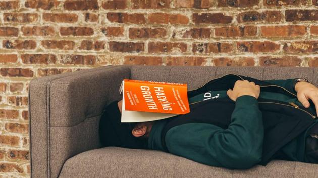 Twitch streamers earn thousands by literally just sleeping | Trending ...