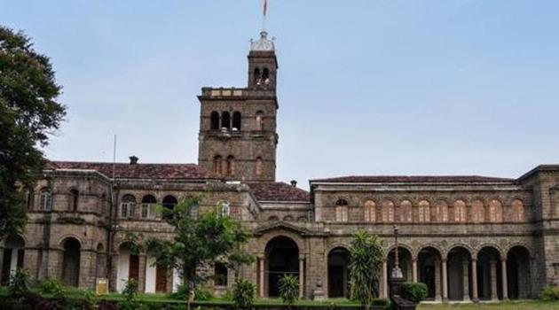 16 SPPU librarians to upload study material on e-portal | Hindustan Times