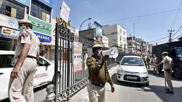 Covid-19 update: Lockdown sees fewer street crime, accidents in Delhi ...
