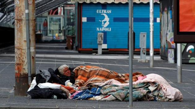 Covid-19: In Naples, ‘solidarity’ food baskets abound as coronavirus ...