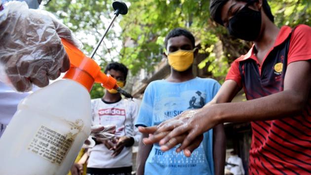 Govt mulls extending lockdown as Covid-19 cases in India cross 5,000 ...