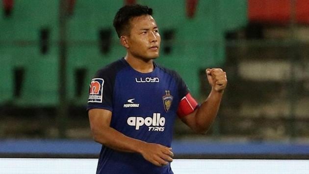 India footballer Jeje Lalpekhlua comes to rescue of people in dire need ...