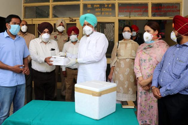 Punjab health minister Sidhu launches rapid testing facility for Covid ...