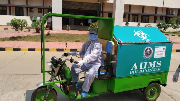 How a cleaner became Covid-19 wards’ waste collector in Odisha | Latest ...