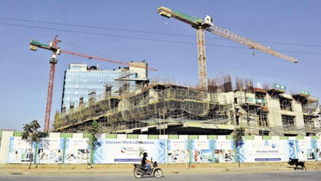 Uphill task to complete projects: Pune developers | Hindustan Times