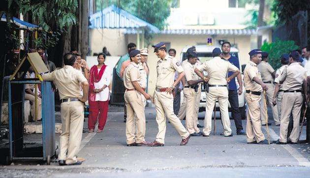 Woman inmate of Byculla prison tests positive for Covid-19 | Mumbai news