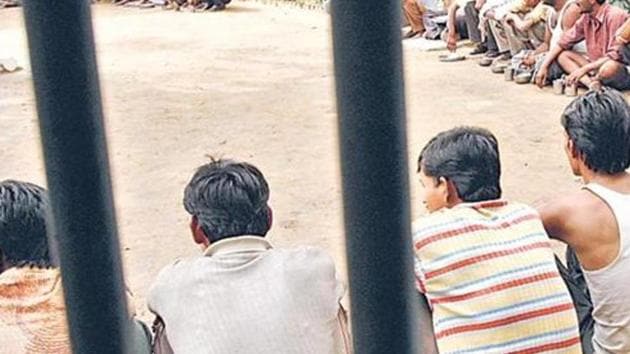UP government releases 2,257 convicts on parole | Hindustan Times