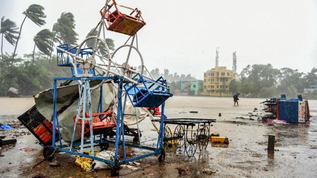 Photos: A weakening Cyclone Nisarga leaves Mumbai with heavy rains ...
