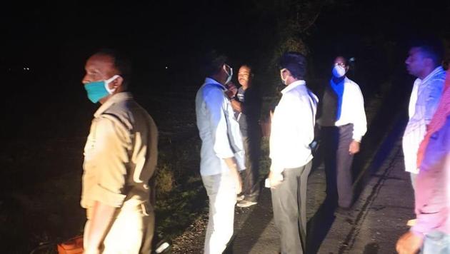 Panic among locals after locusts attack villages of Koraon area of ...