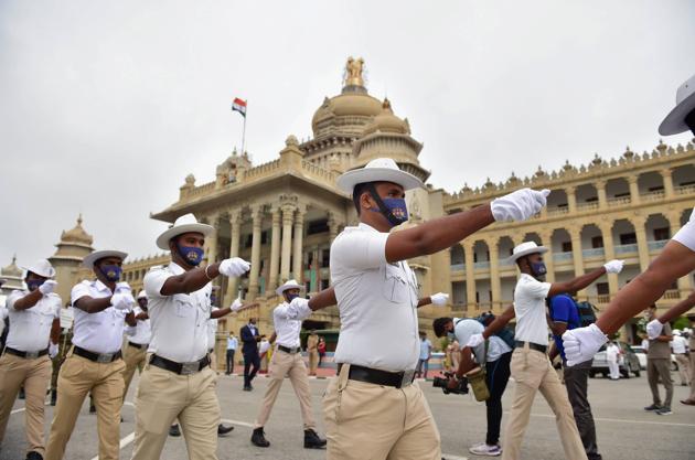 PHOTOS: Karnataka observes Mask Day amid Covid-19 crisis | Hindustan Times