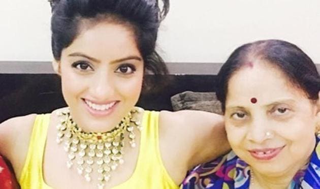 Deepika Singh’s mother returns home after recovery from Covid-19, actor ...