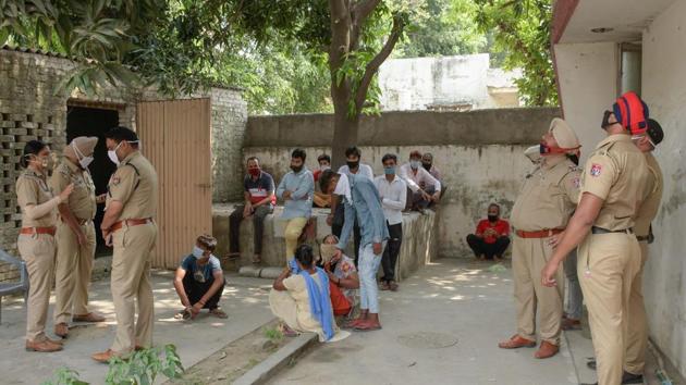 Man kills wife, dies after consuming pesticide in Ludhiana’s Gurdev ...