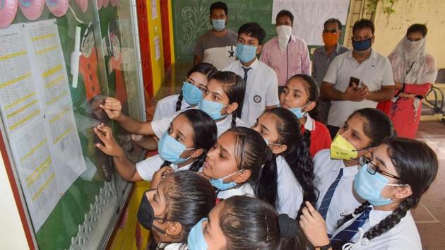 ICSE 10th Result 2020 declared at cisce.org, 99.33% students pass ... ICSE 10th Result 2020 declared at cisce.org, 99.33% students pass ...