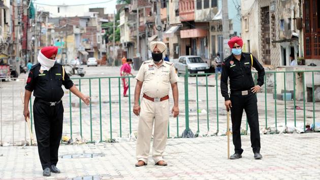 As infections rise, Patiala admn tightens vigil | Hindustan Times