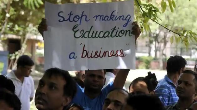 Stop private schools from indulging in loot, YAD asks Capt | Hindustan ...