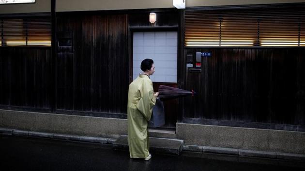 Photos: Tokyo’s geisha struggle to survive amid the coronavirus ...