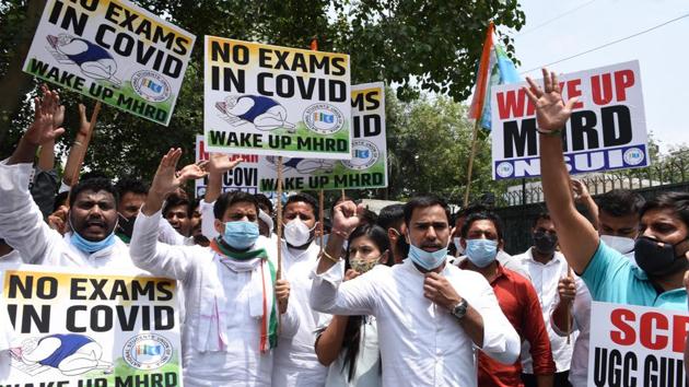 ‘No Exams in Covid’: NSUI protests outside HRD Ministry over UGC ...