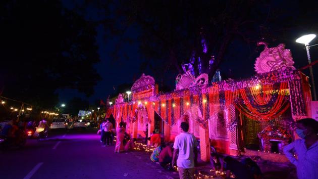 Faithful throng Ram temple site in Ayodhya | India News