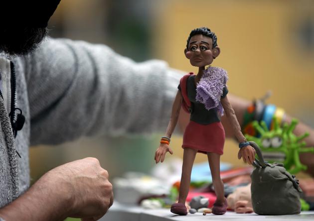 PHOTOS: Plastic artist and activist, Edgar Alvarez explains world ...