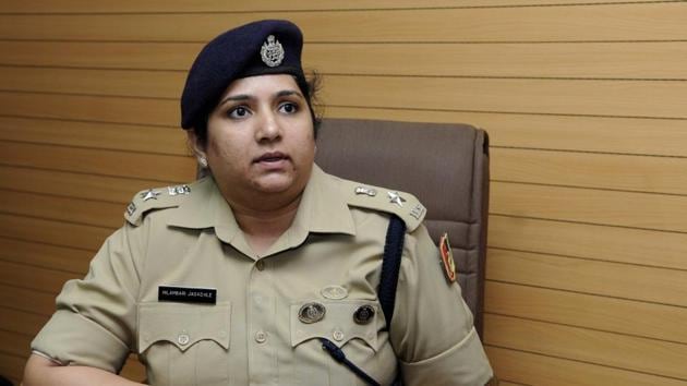 Controlling street crime was a challenge: Jagadale on last day as Chandigarh SSP | Hindustan Times