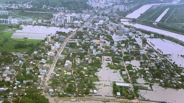Andhra Pradesh irrigation minister reviews flood situation in state ...