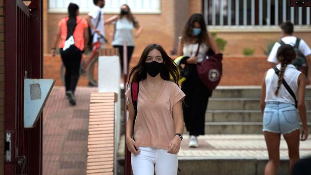 Photos: Europe’s children return to school for the first time amid ...
