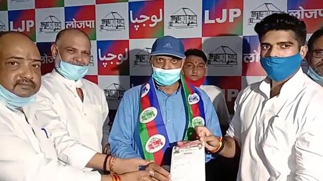 Ahead of Bihar polls, party hoppers, disgruntled leaders make beeline ...