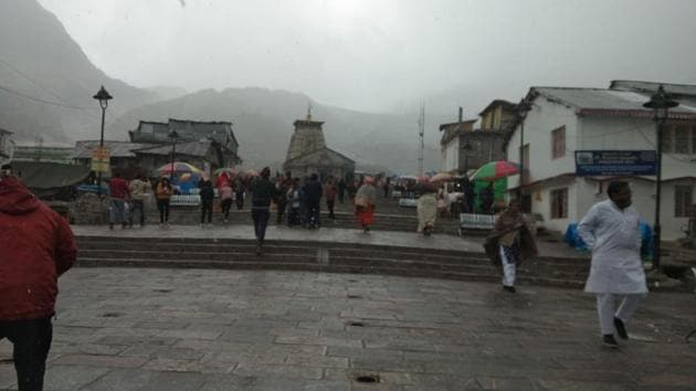 Uttarakhand: Kedarnath receives season’s first snowfall | Hindustan Times