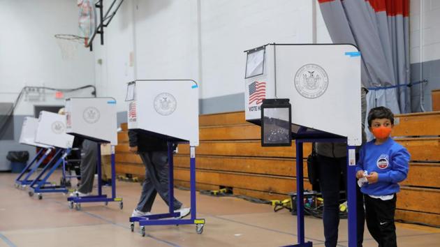Early US voting surpasses 2016, nine days before election | World News