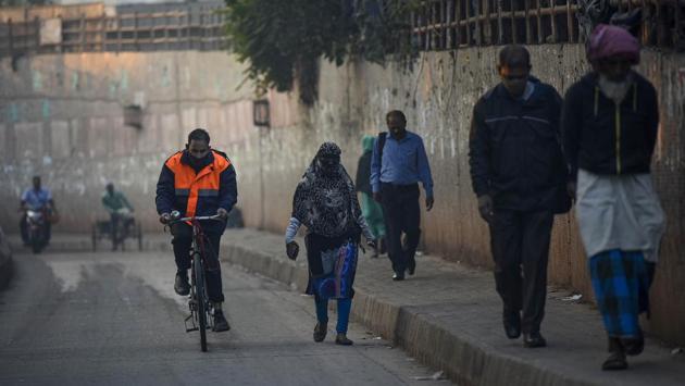 Photos: Delhi records lowest November temperature since 2006 ...