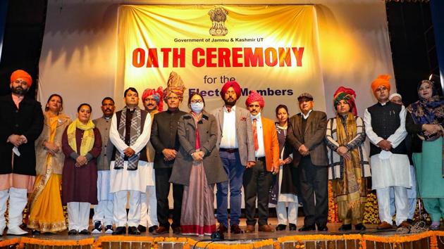 Swearing-in of newly-elected DDC members held across Jammu | Hindustan ...