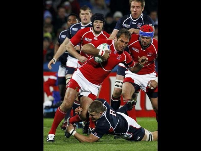 East meets West | Hindustan Times