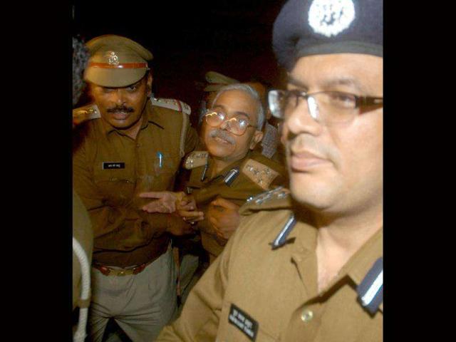 UP: cop versus cops | Hindustan Times